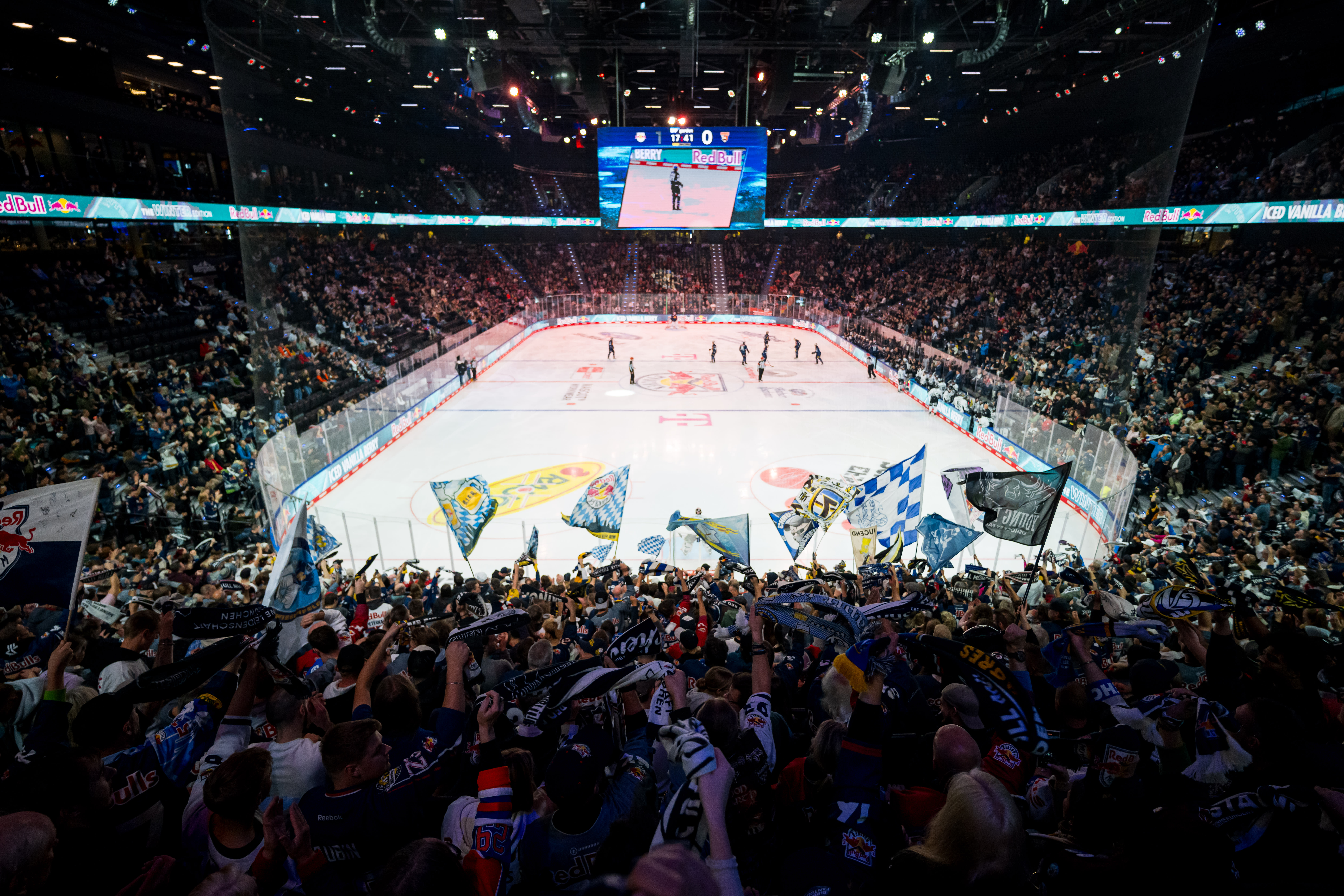 EHC Red Bull München: Stehplatz-Dauerkarten-Kontingent ausverkauft